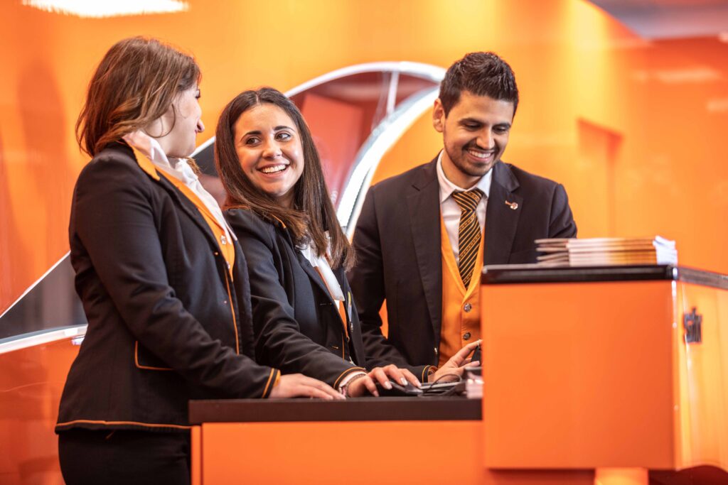 SIXT vuelve a pagar un bonus especial y reparte 15 millones de euros ...